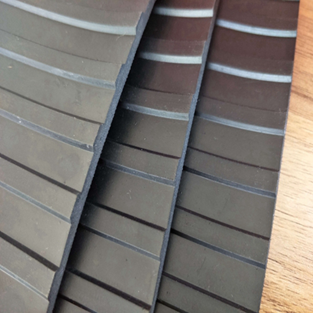China Anti slip 3mm deep V ribber rubber sheet deep v ribbed rubber ...